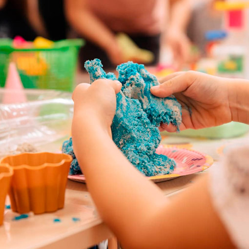 Arena moldeable para niños - tu compra estrella